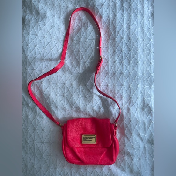 Marc Jacobs | Bags | Marc Jacobs Leather Crossbody Classic Bag Neon ...